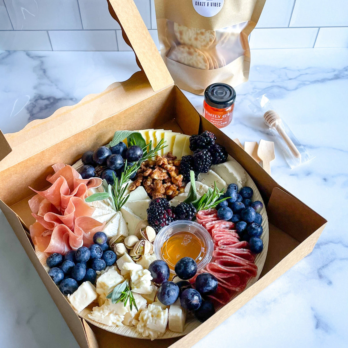 Medium Graze Box – Graze & Vines